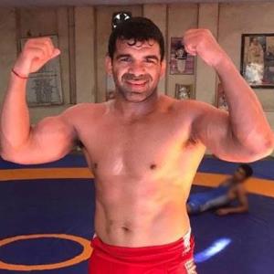 वीरेंद्र सिंग जीवनचरित्र | Goonga Pehelwan Biography In Marathi